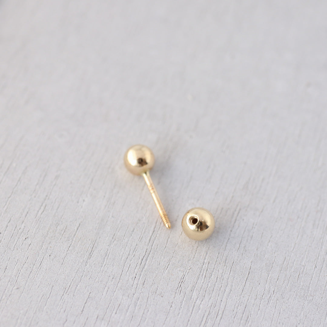 14K Gold Ball Barbell Piercing | Musemond