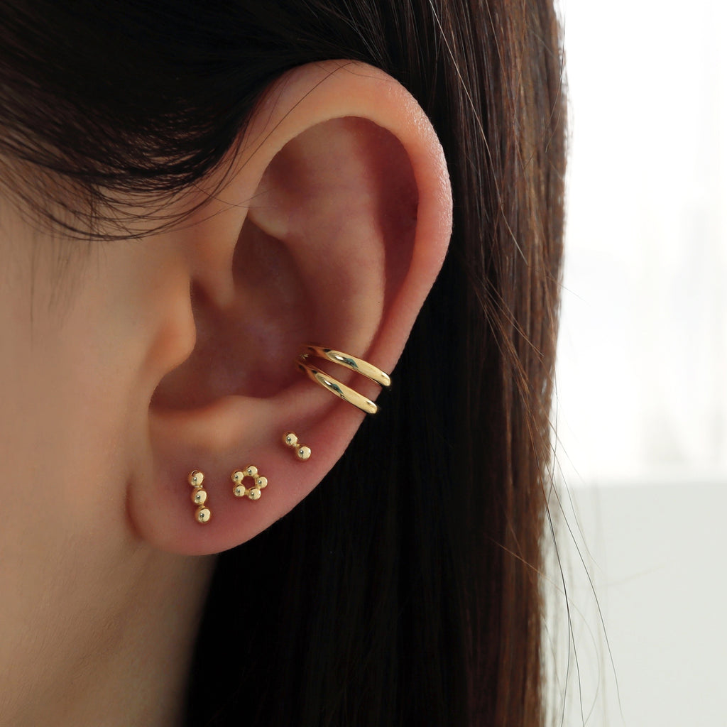 Triple Dot Bar Stud Earring 14K Gold | Musemond
