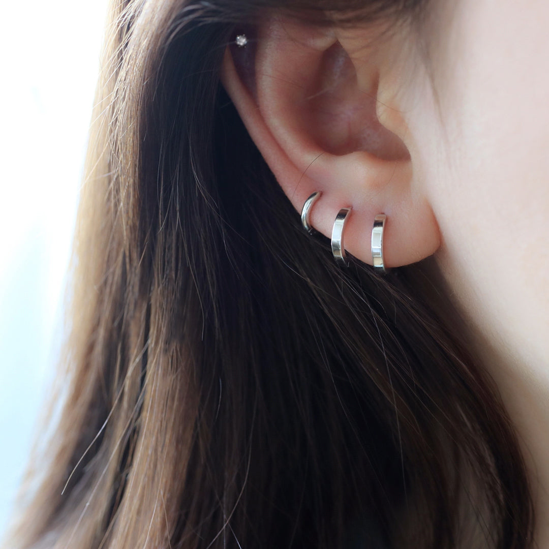 Flat Huggie Hoop Earring 925 Silver | Musemond