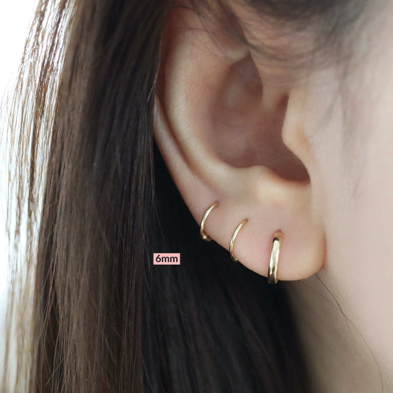 14K Gold Small Thin Hoop Earrings | Musemond